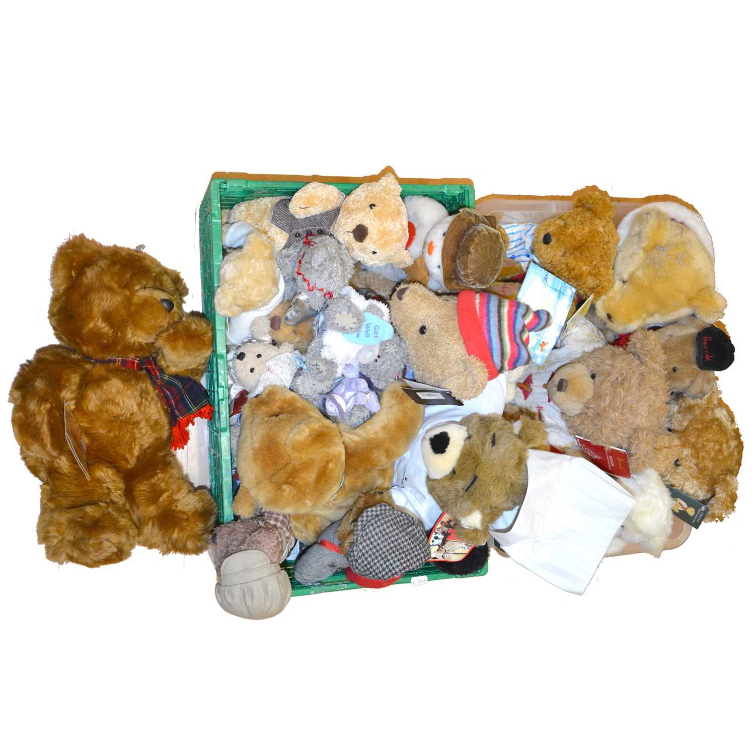 Lot 116 - Two boxes of mixed teddy bears, including
