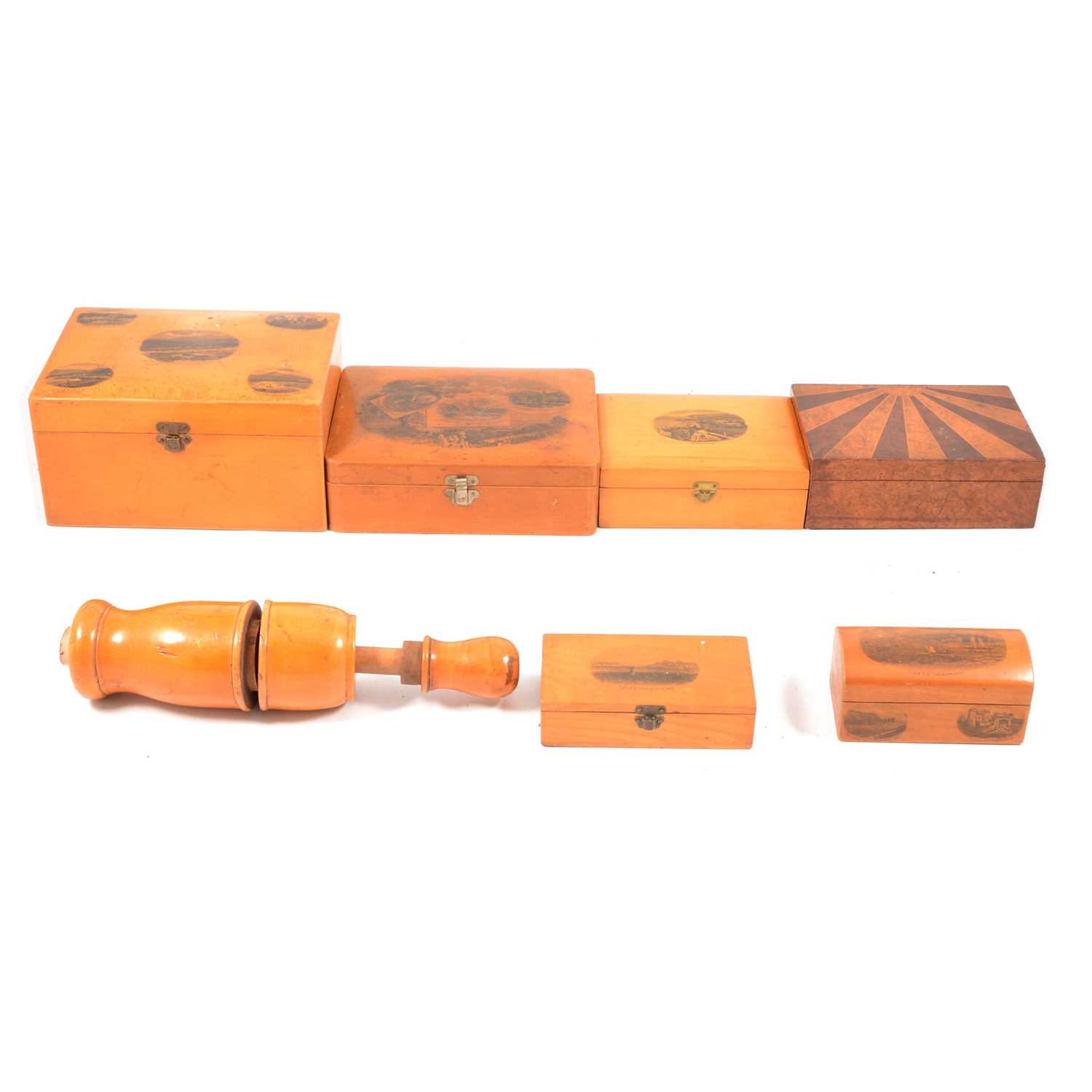 Lot 190 - Collection of Mauchline ware boxes and other