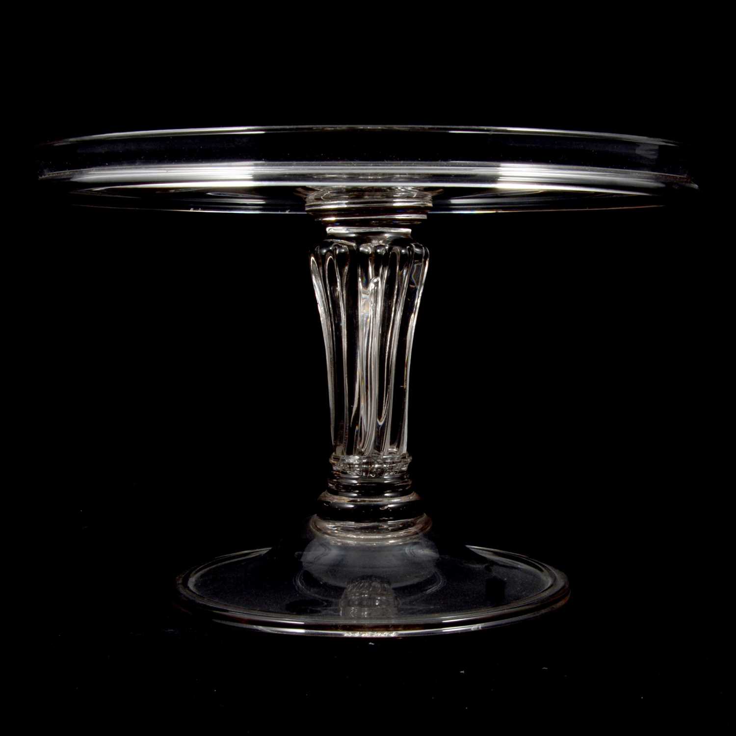 Lot 3 - A circular top tazza