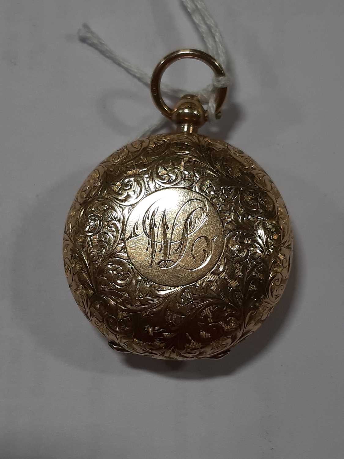 Lot 321 - Edward VII 9ct gold Sovereign coin case,