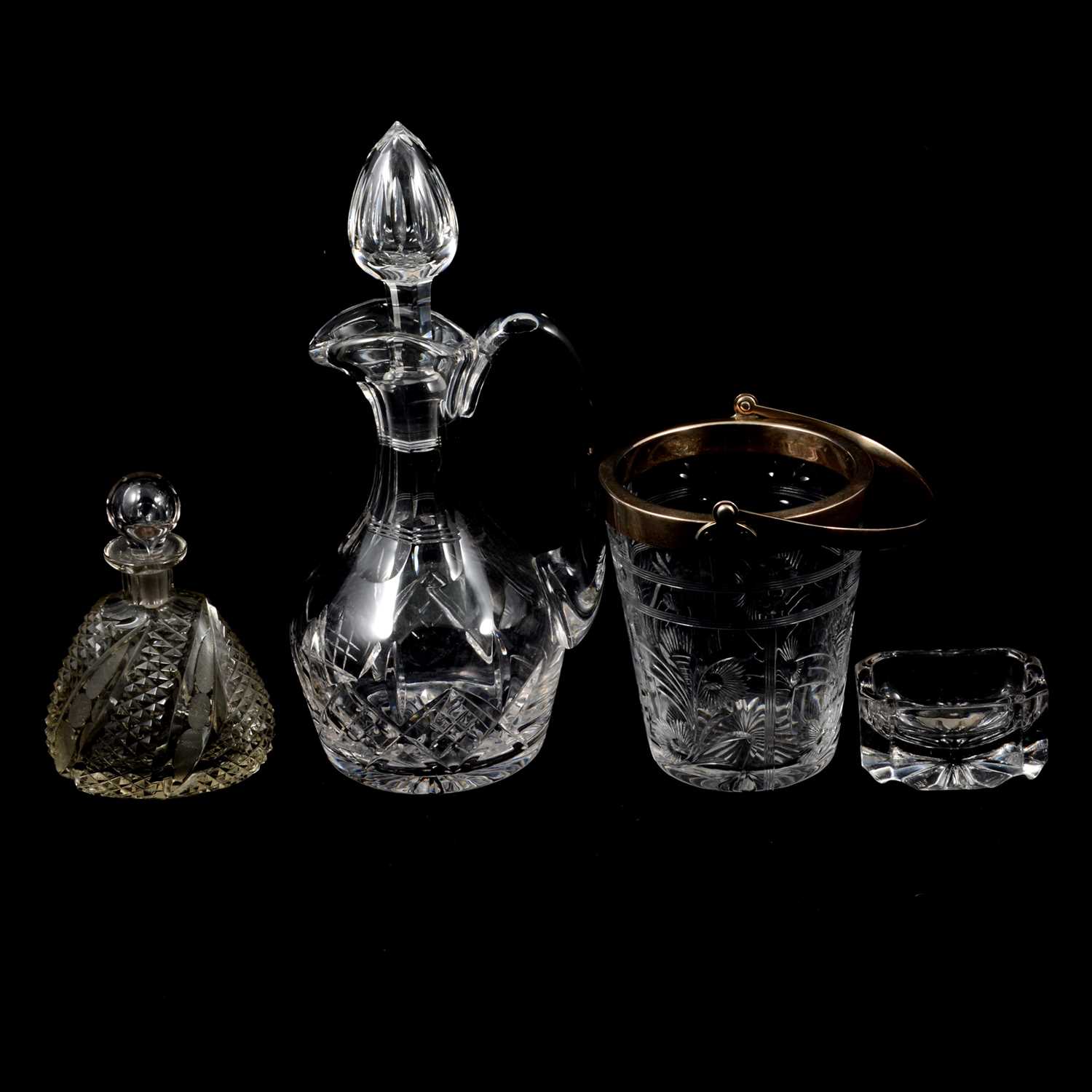 Lot 73 - Collection of cut glass table glass,