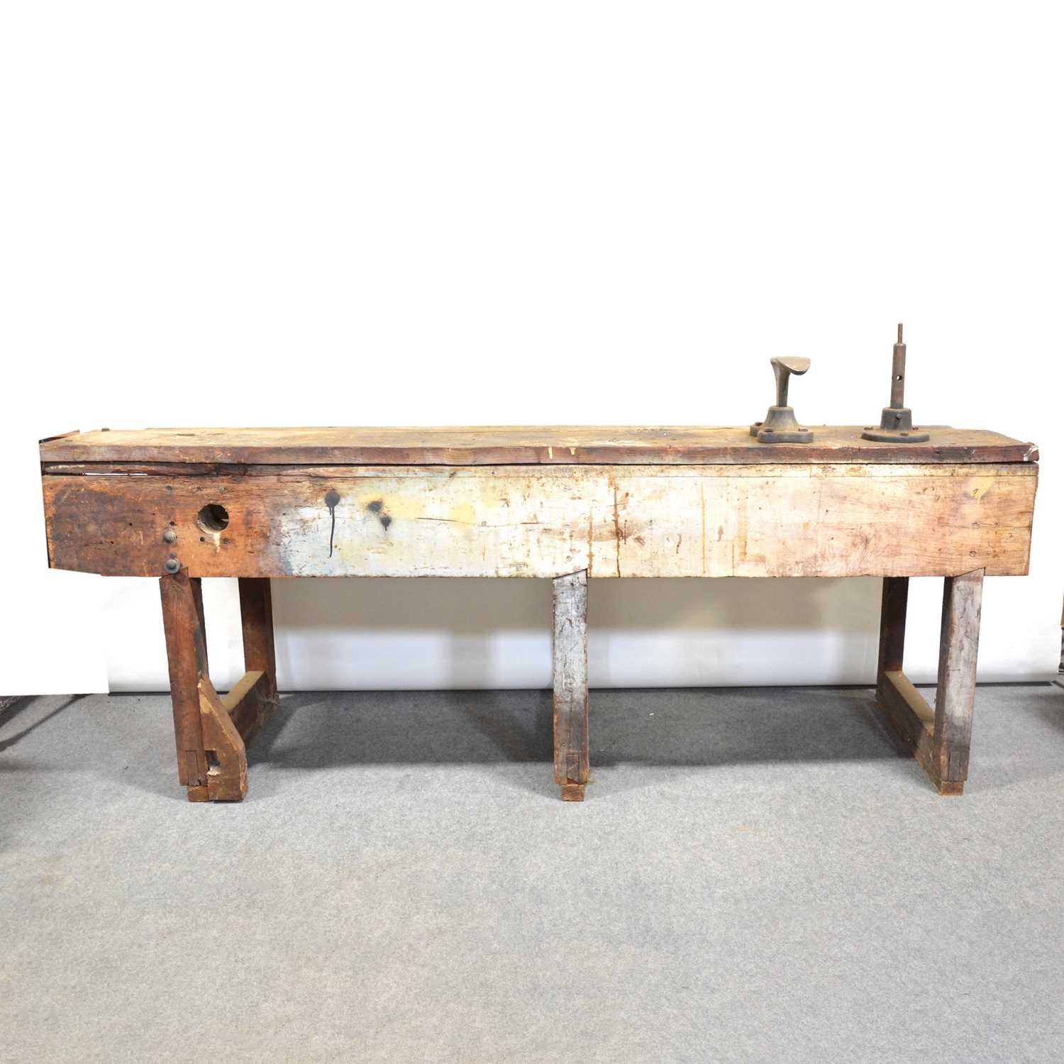 Lot 535 - Pine workbench,