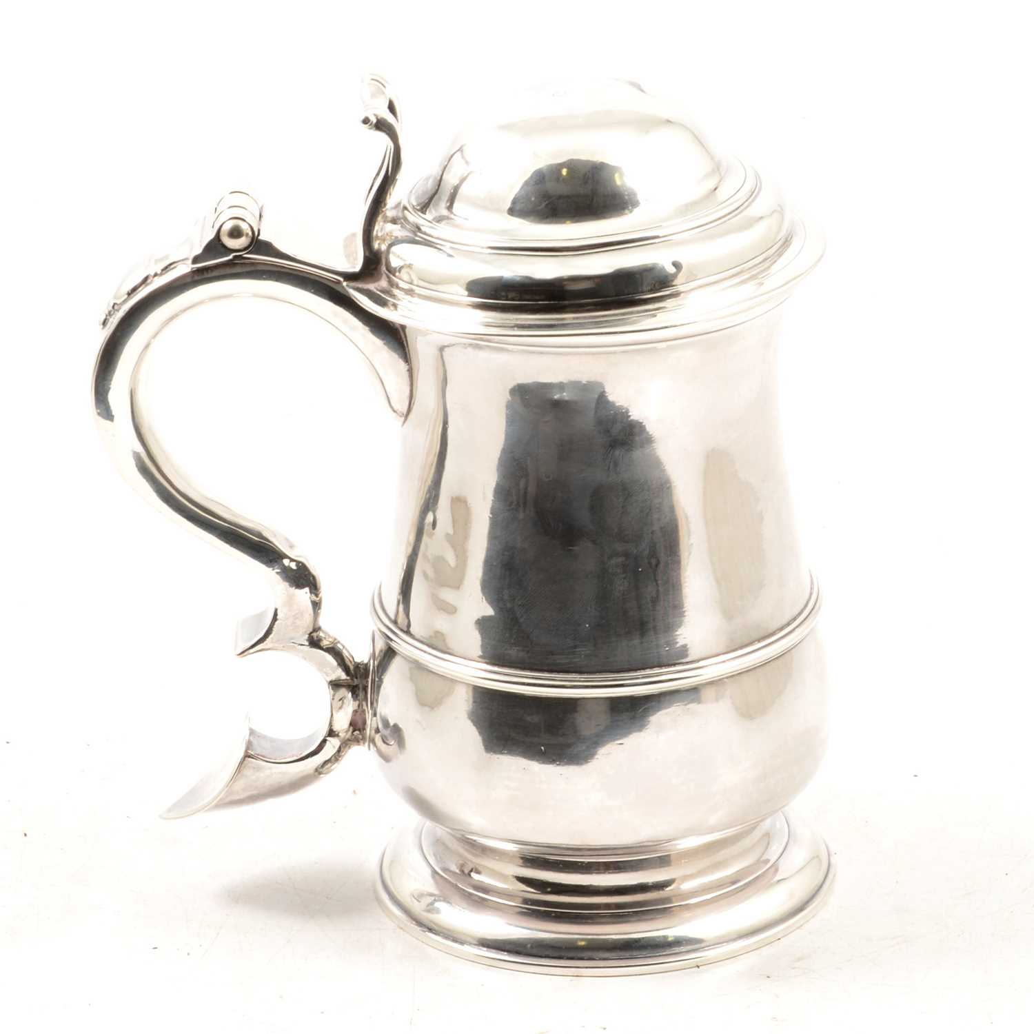 Lot 241 - George III silver tankard,