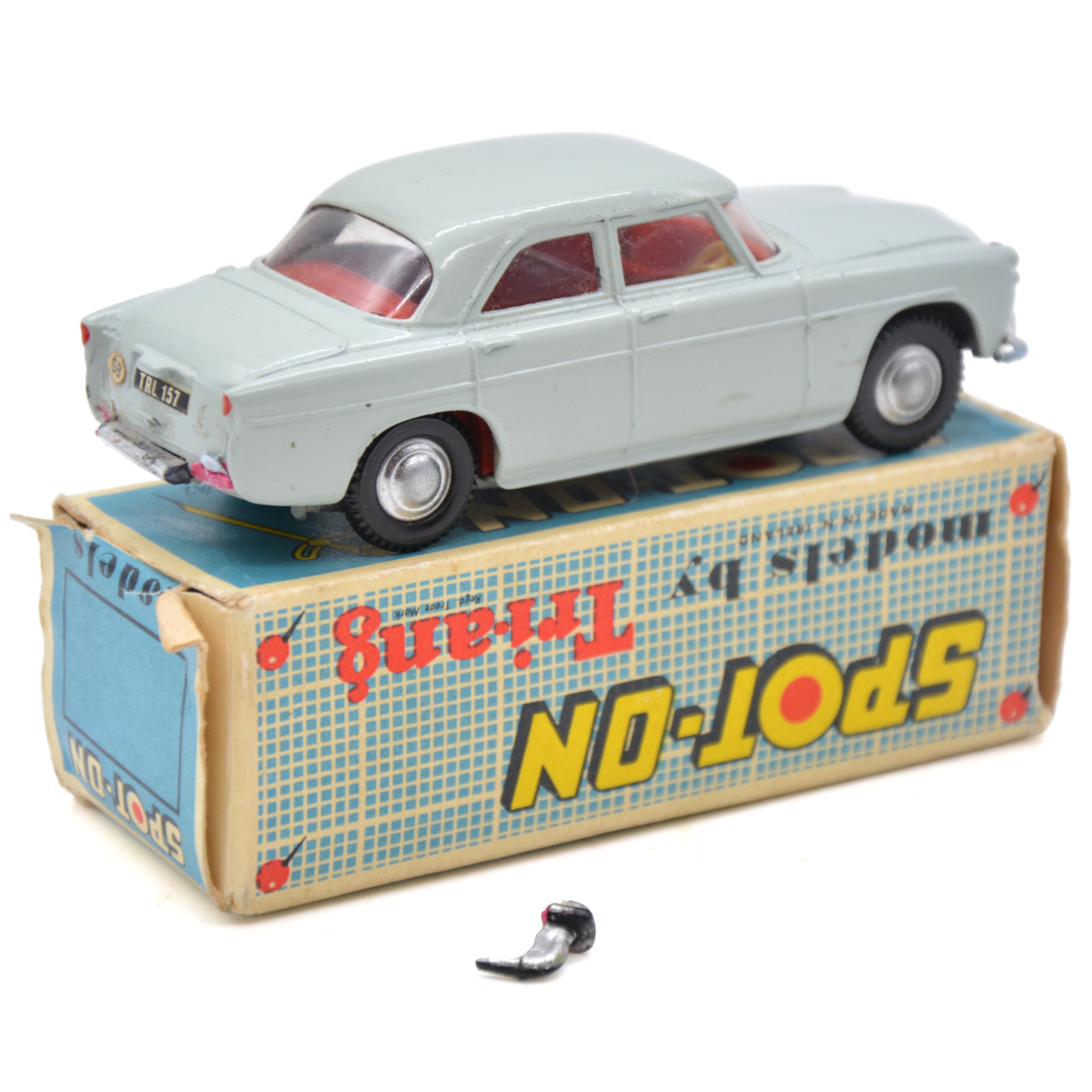 Lot 89 - Tri-ang Spot-on Toy model 157 Rover 3 Litre,