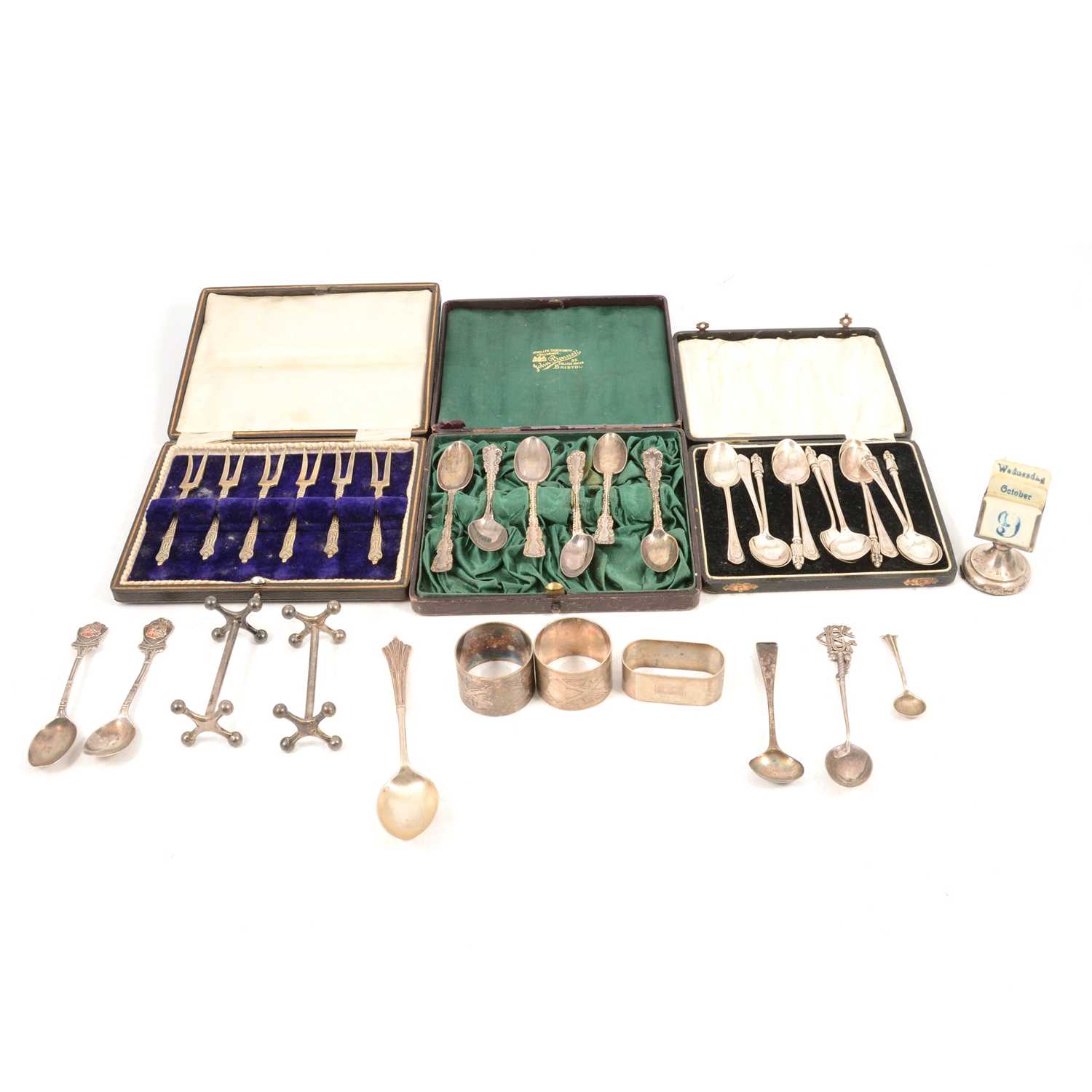 Lot 214 - Small collection of silver, and some silve