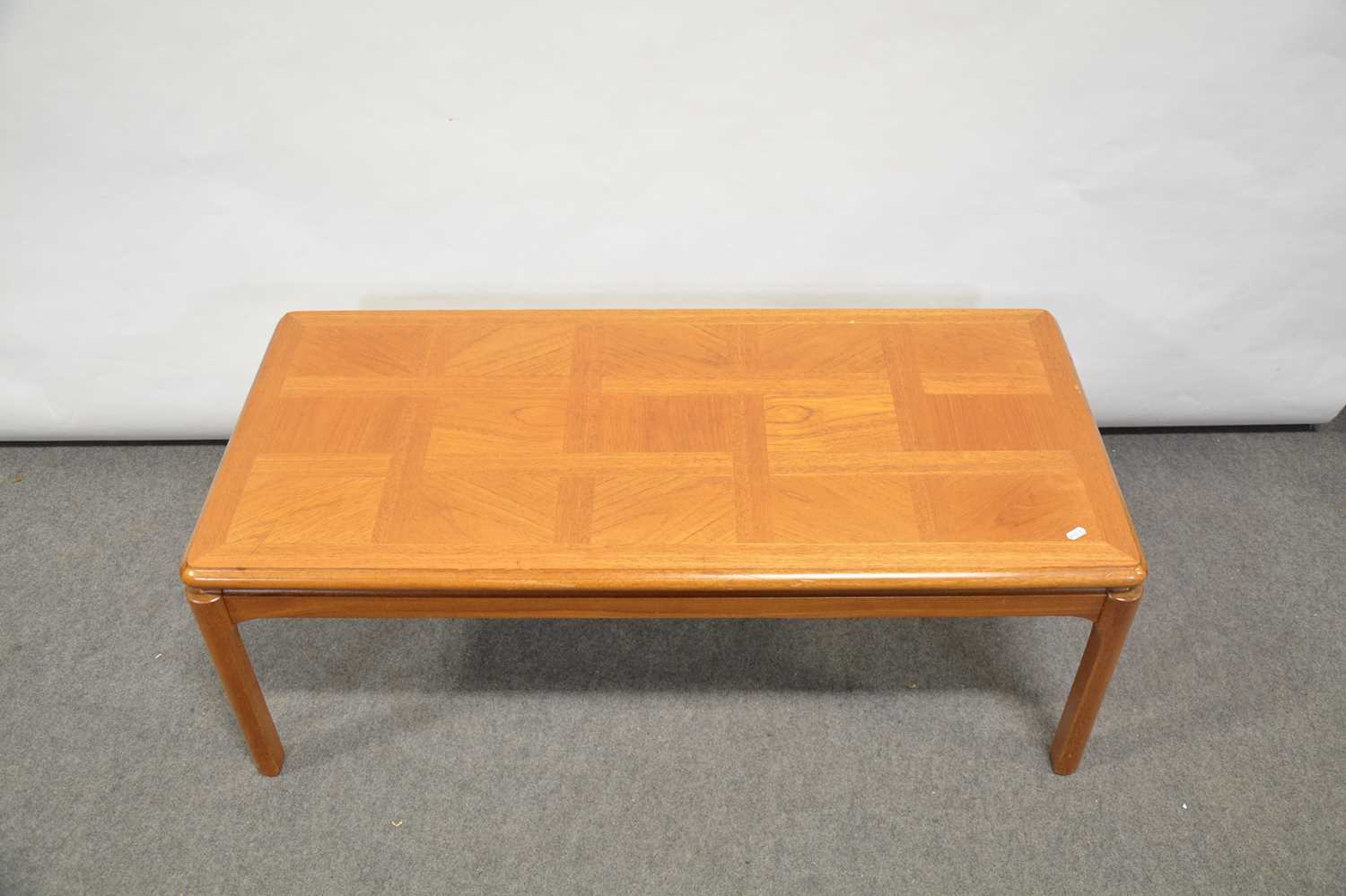 Lot 313 - Nathan mid-century teak coffee table