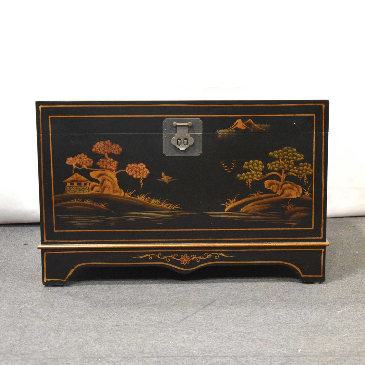 Lot 347 - Chinese "Chinoiserie" painted box,