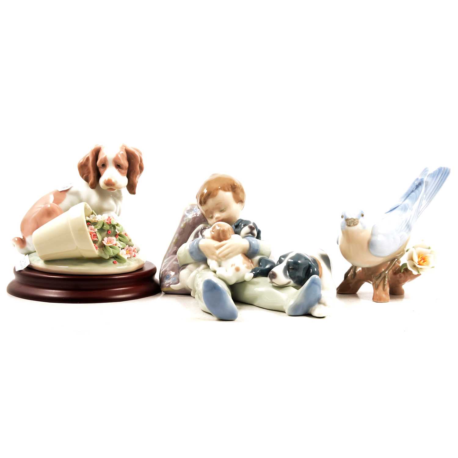 Lot 9 - Small collection of Lladro bird and animal