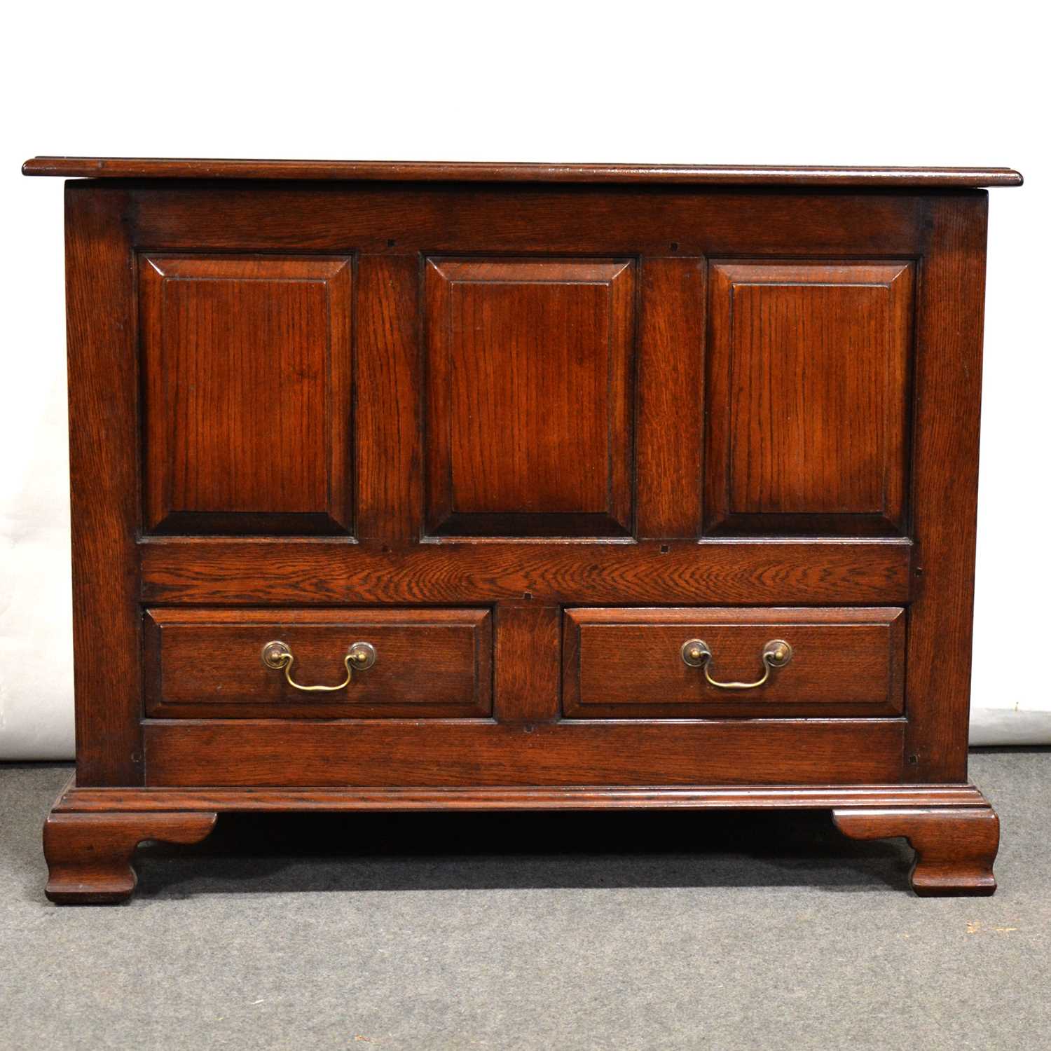 Lot 460 - Haselbech Oak mule chest,