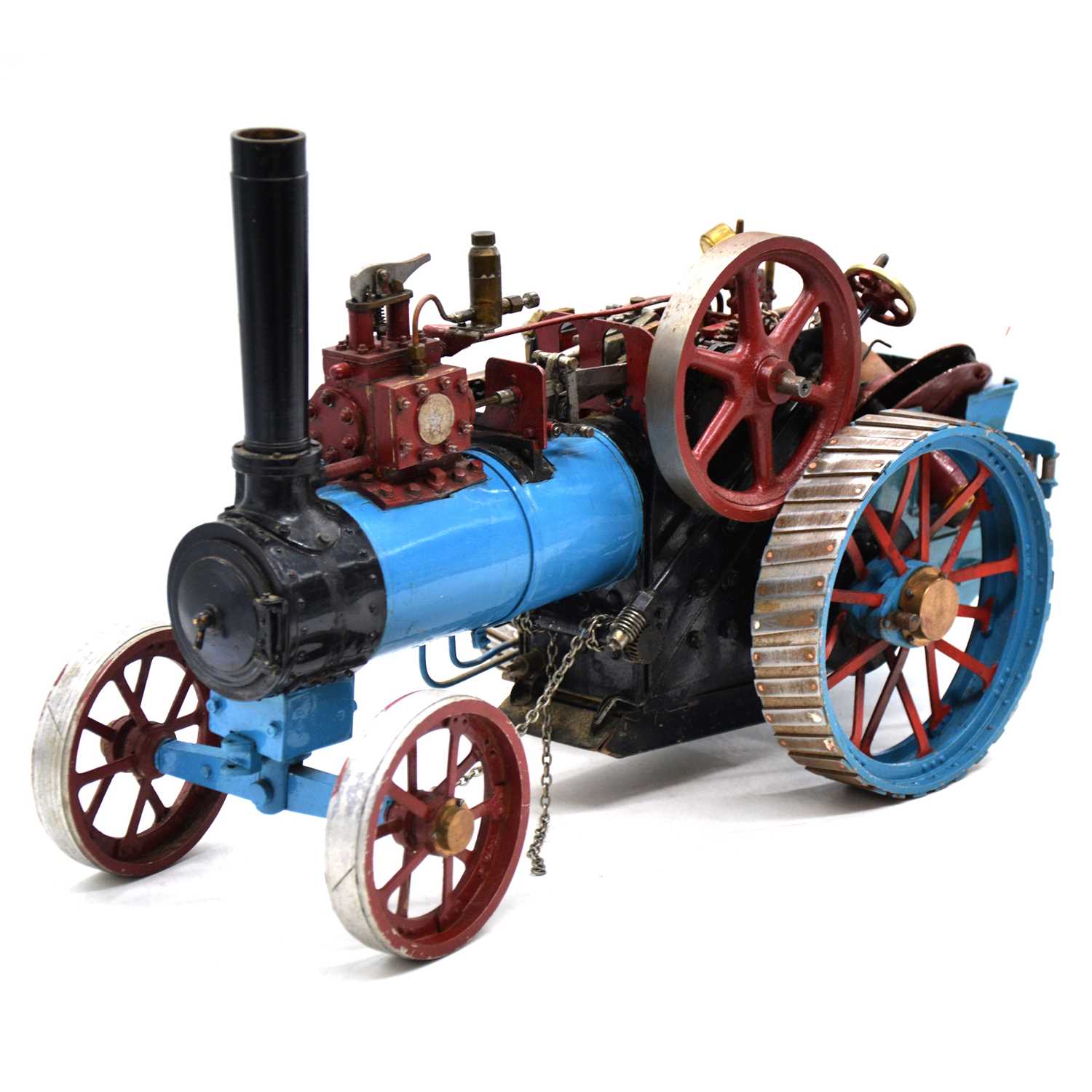 Lot 207 - A scratch built live steam traction engine