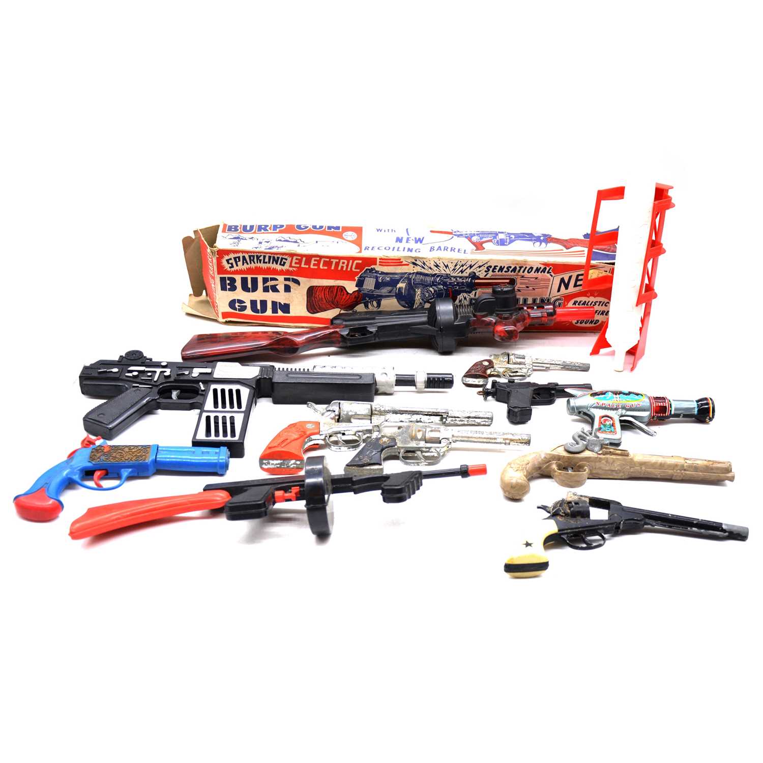 Lot 190 - Twenty-two cap guns and toy guns, some boxed