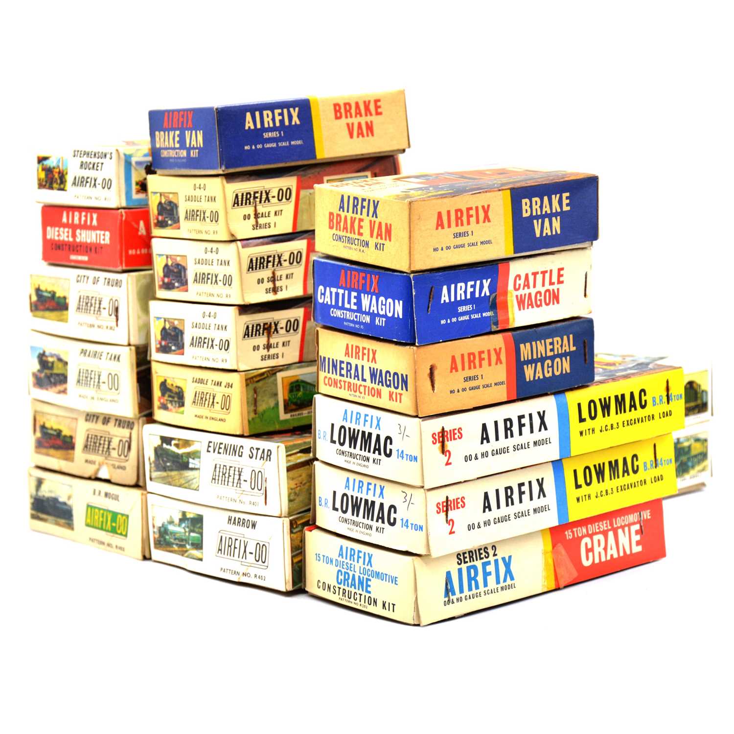 Lot 293 - Nineteen Airfix OO gauge kits, boxed