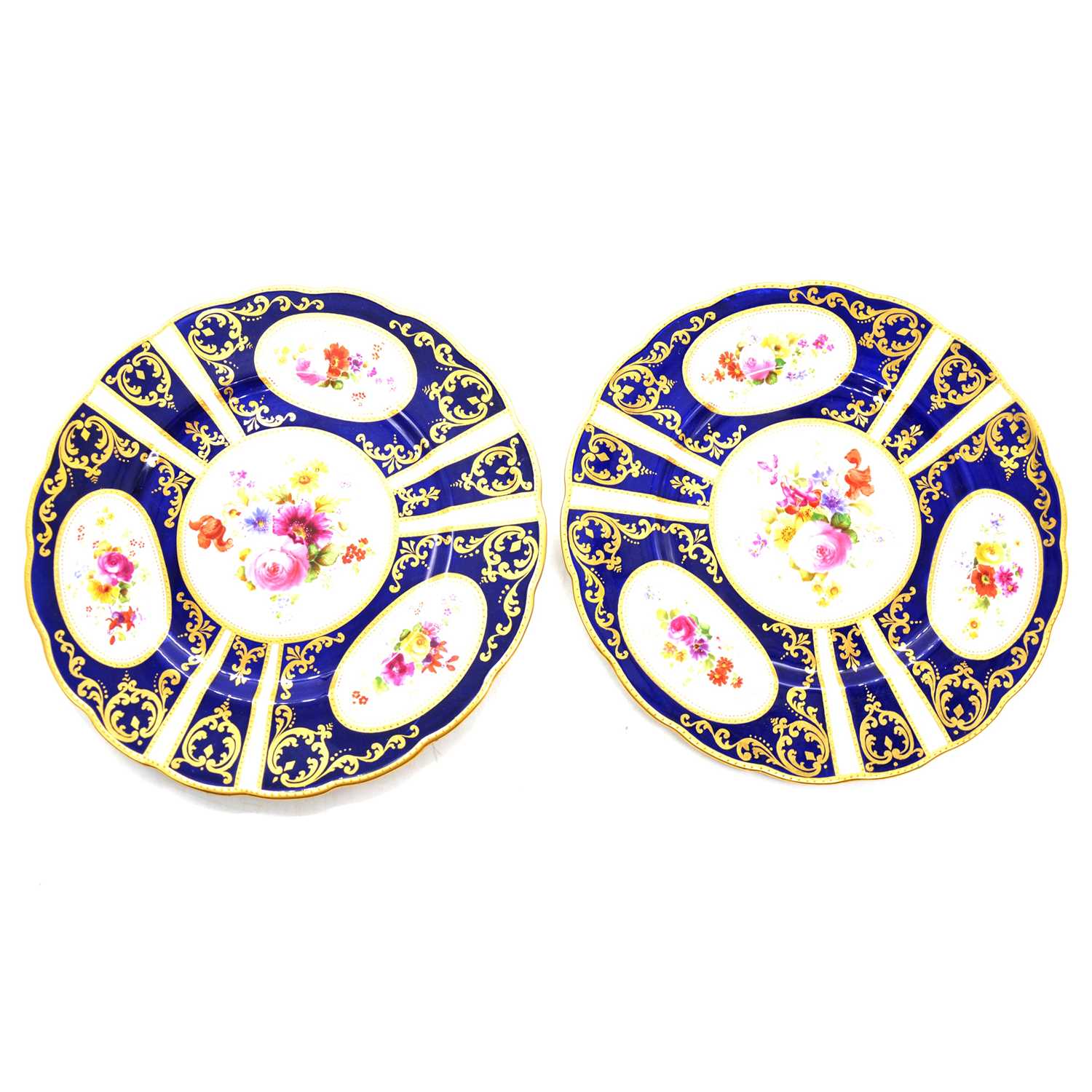 Lot 25 - Pair of George Jones & Sons cabinet plates,