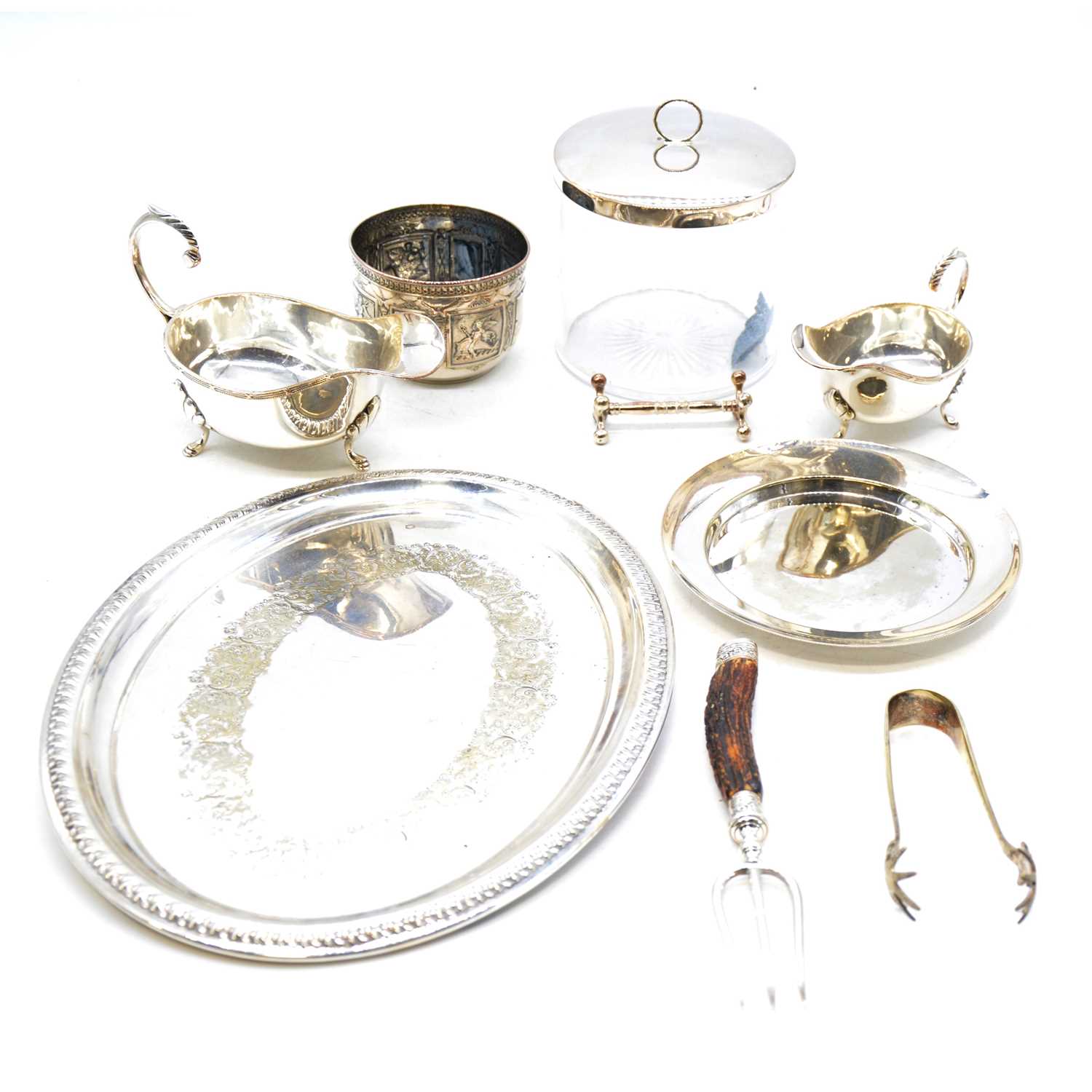 Lot 136 - Small quantity of silver plated wares,
