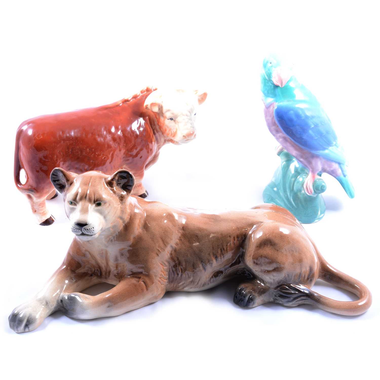 Lot 82 - Large Melba Ware bull, other bulls, and