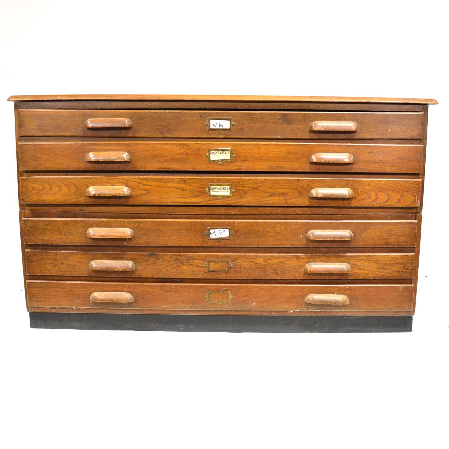 Lot 425 - Oak plan chest,