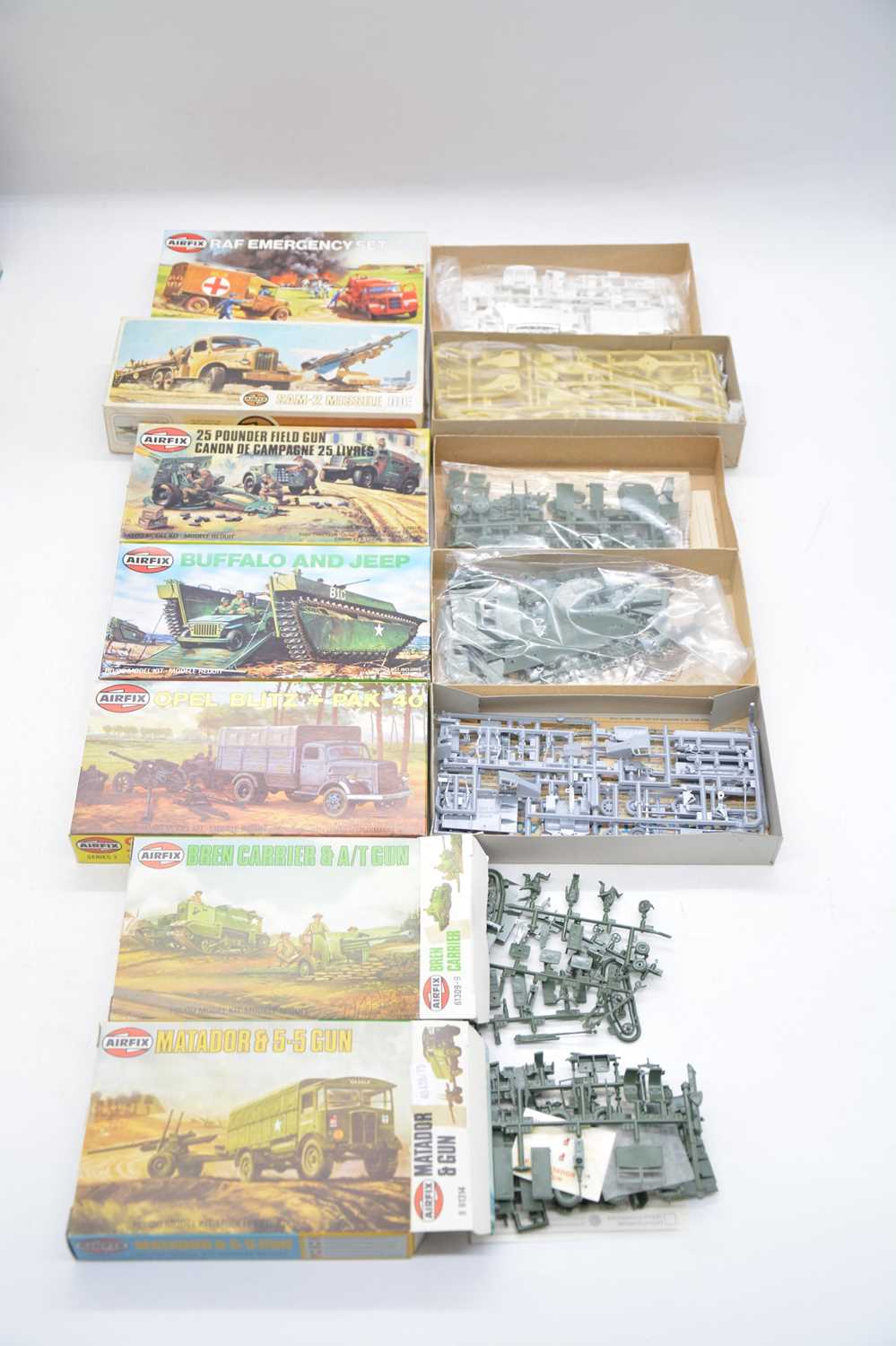 Lot 116 - Fifteen Airfix OO/HO scale model vehicle