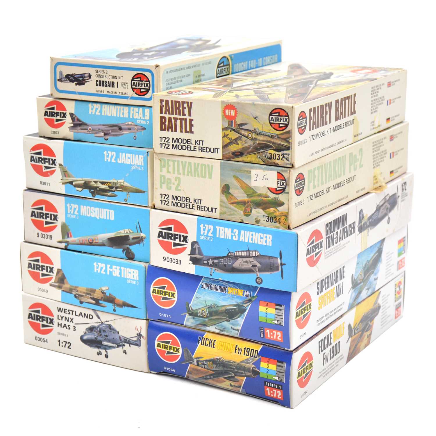 Lot 39 - Eleven Airfix 1/72 scale model aircraft kits,