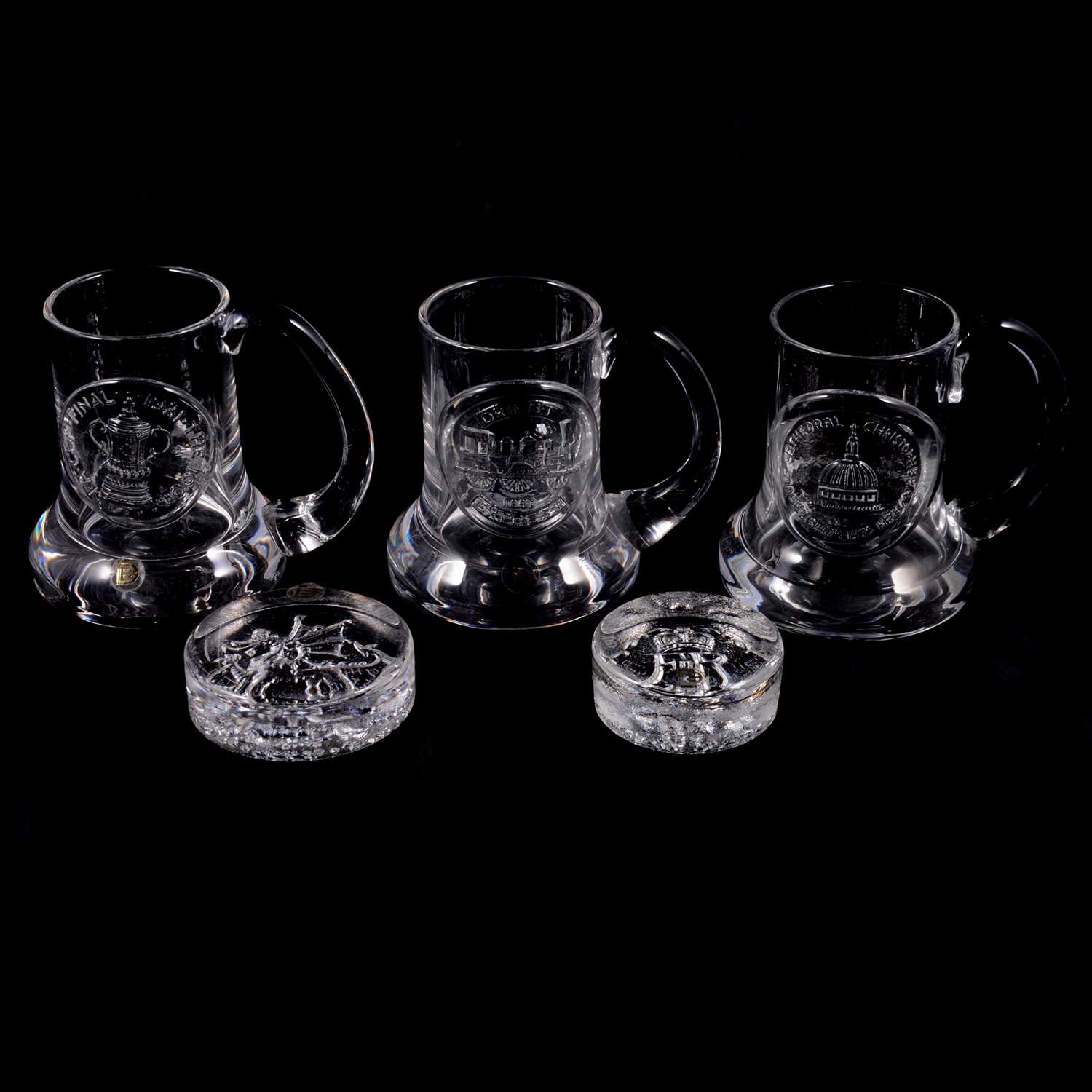 Lot 76 - Collection of crystal tankards and