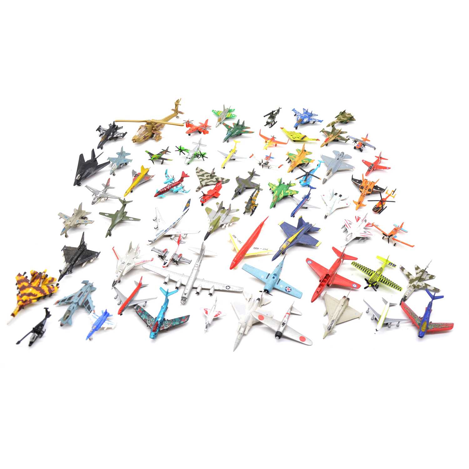 Lot 117 - A tray of loose die-cast aircraft, including