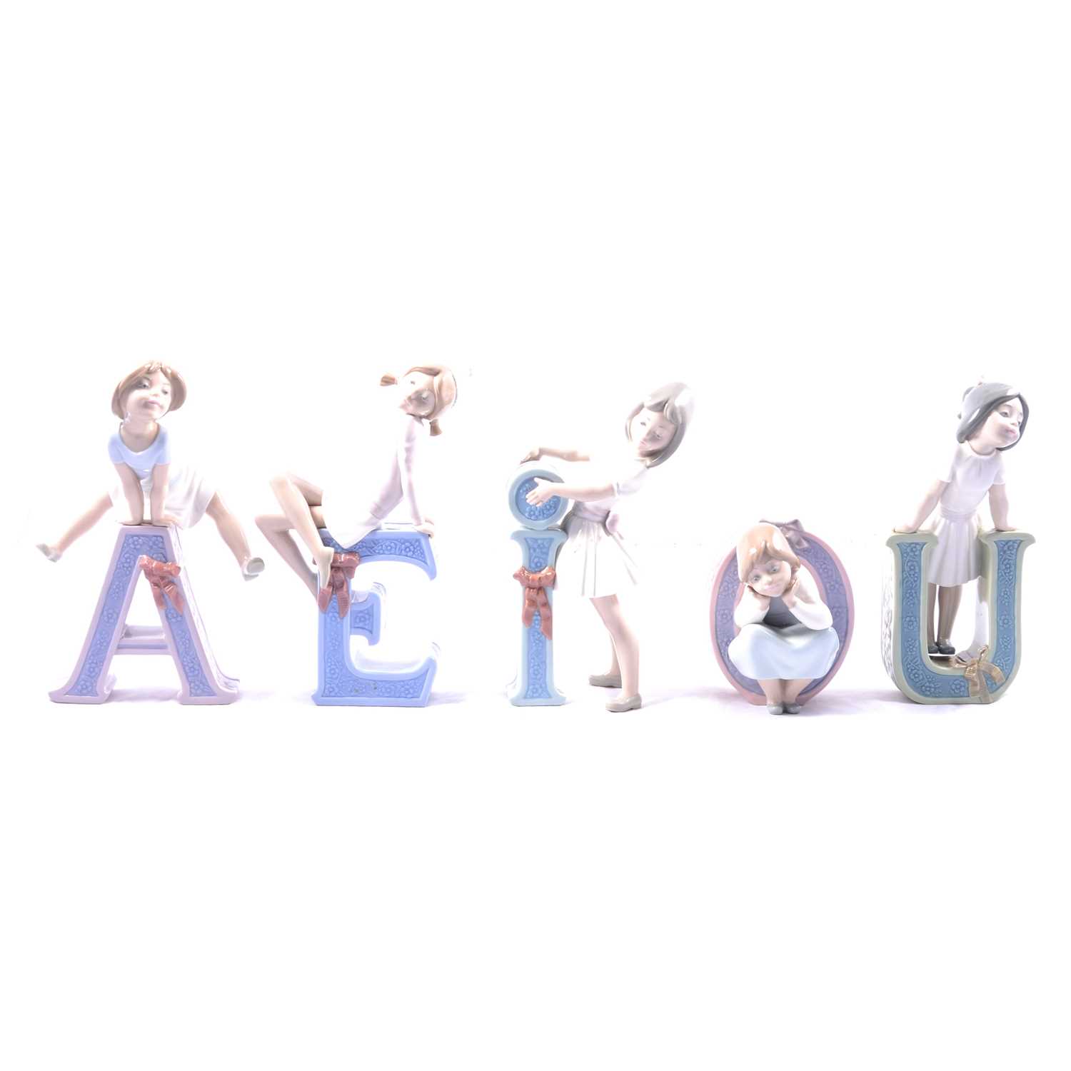 Lot 50 - Set of five Lladro Alphabet figurines - the