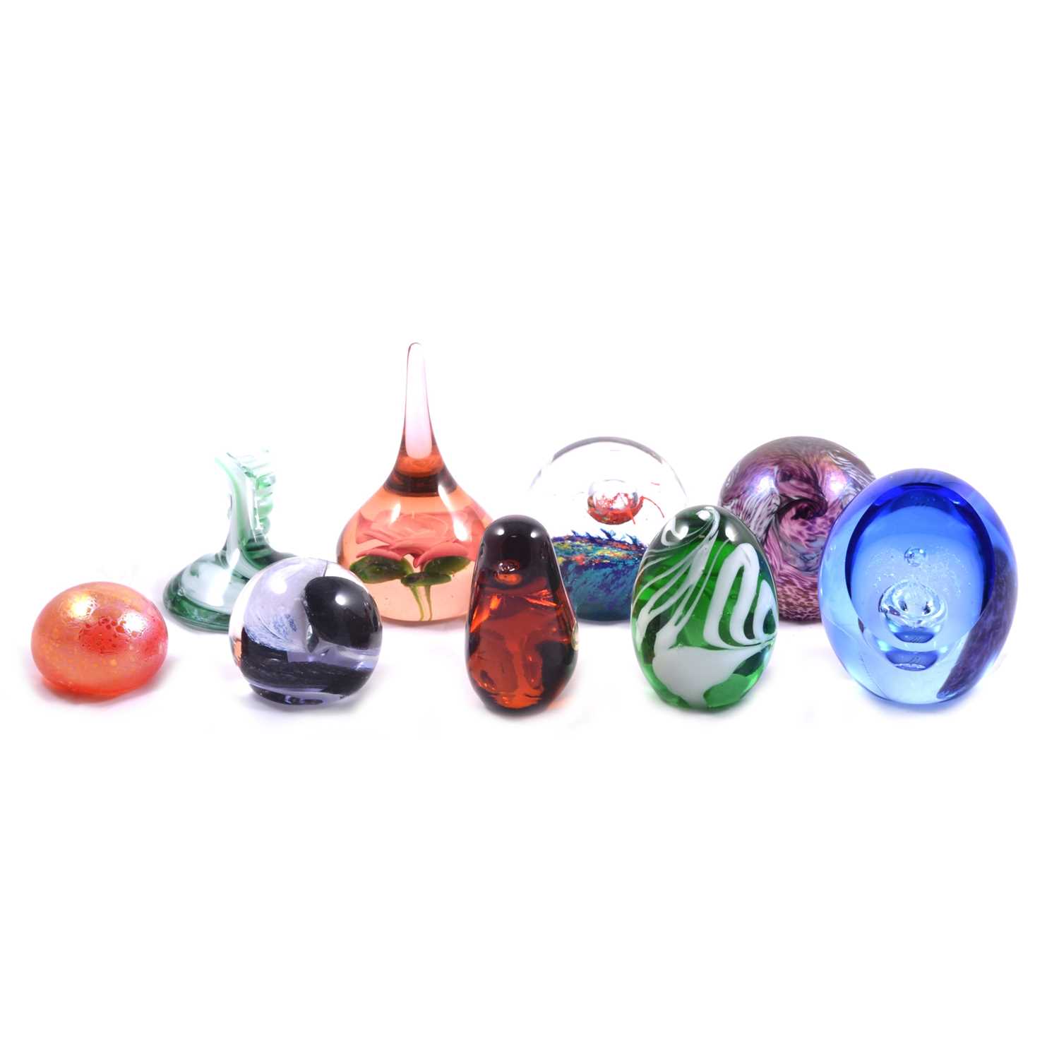 Lot 102 - Thirty-one glass and acrylic paperweights,